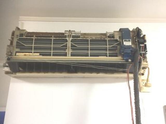 お掃除機能付きエアコンクリーニング ナショナル CS-28RFX-G｜おうちにプロ